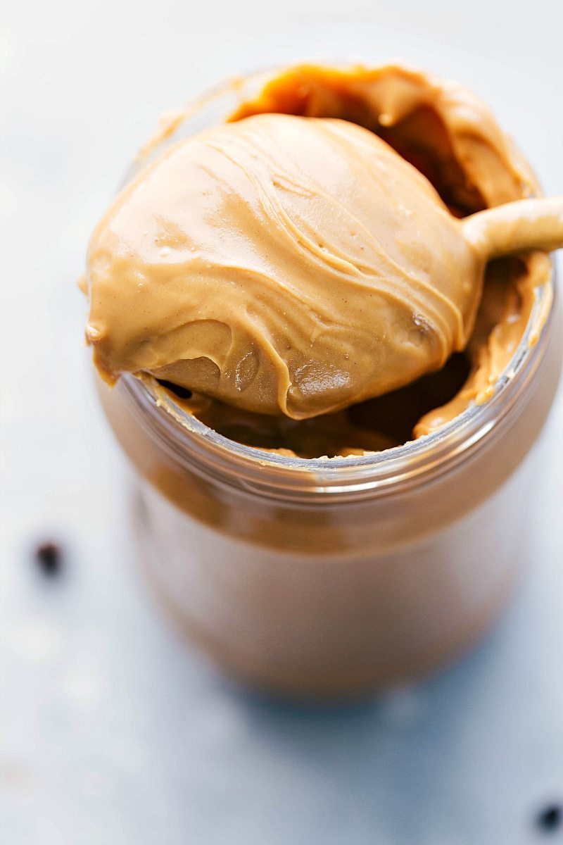 Peanut Butter Overnight Oats | Chelsea's Messy Apron