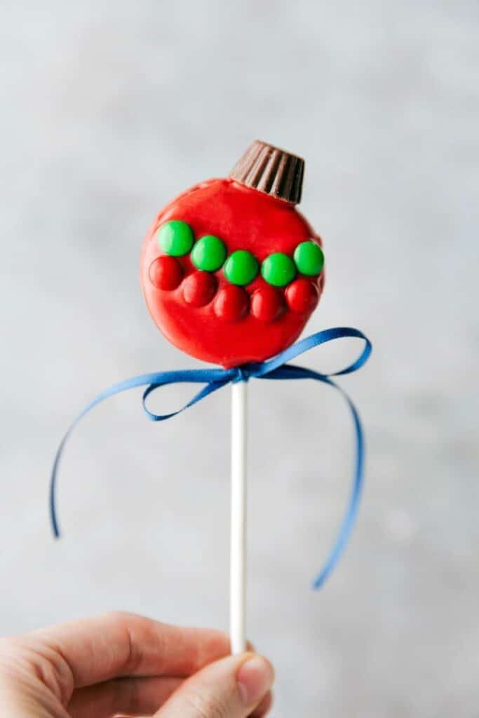 Christmas Oreo Pops #2 - Chelsea's Messy Apron