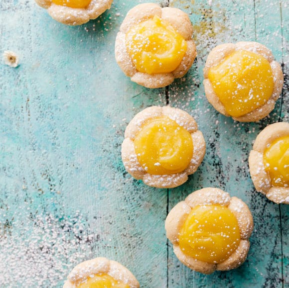 Four Simple Flower Treats - Chelsea's Messy Apron