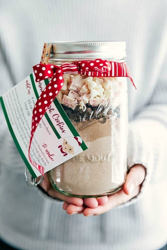 Mason Jar Peppermint Cookies - Chelsea's Messy Apron