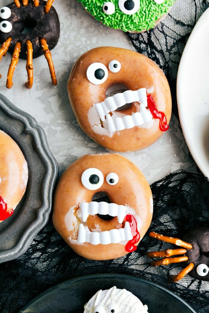 Halloween Donuts {4 Ideas!} - Chelsea's Messy Apron