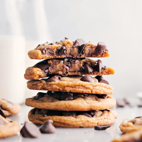 Chewy Chocolate Chip Cookie Recipe - Chelsea's Messy Apron