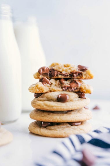 Chewy Chocolate Chip Cookies - Chelsea's Messy Apron