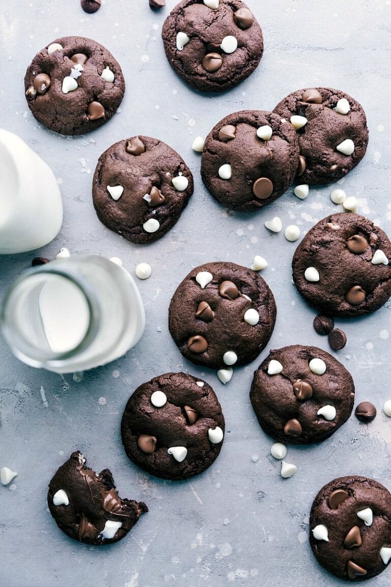 Chocolate Cookies {Soft & Fudgy} - Chelsea's Messy Apron