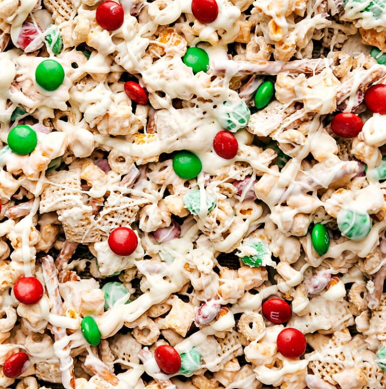 Christmas Snack Mix - Chelsea's Messy Apron