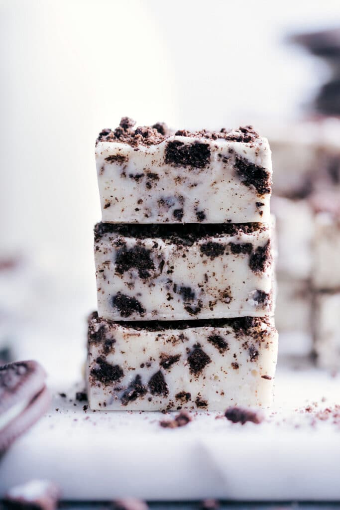 Oreo Fudge (No Candy Thermometer Needed) - Chelsea's Messy Apron
