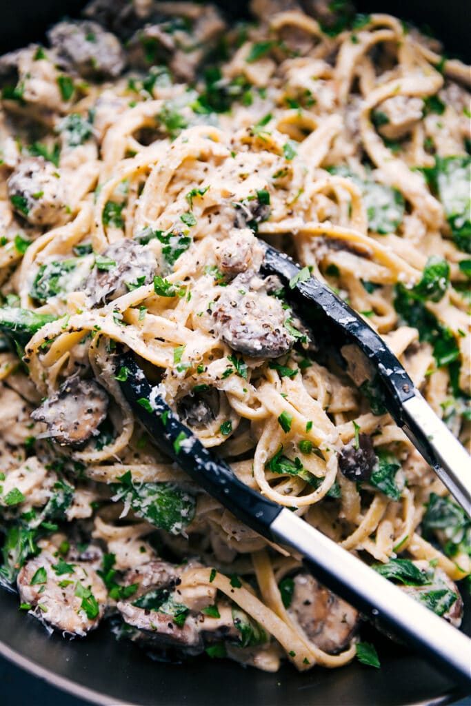 Creamy Chicken Pasta (10 Ingredients!) - Chelsea's Messy Apron