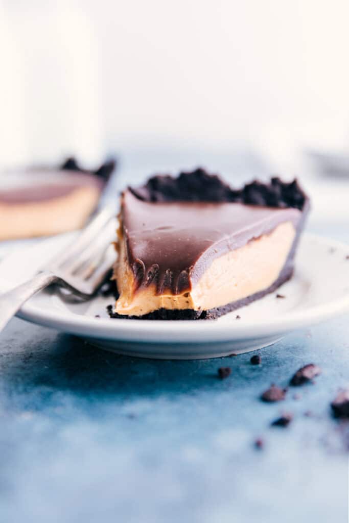 Chocolate Peanut Butter Pie - Chelsea's Messy Apron