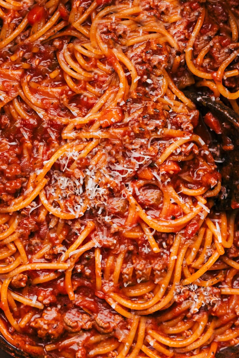 One Pot Spaghetti (NO Veggie Chopping!) - Chelsea's Messy Apron