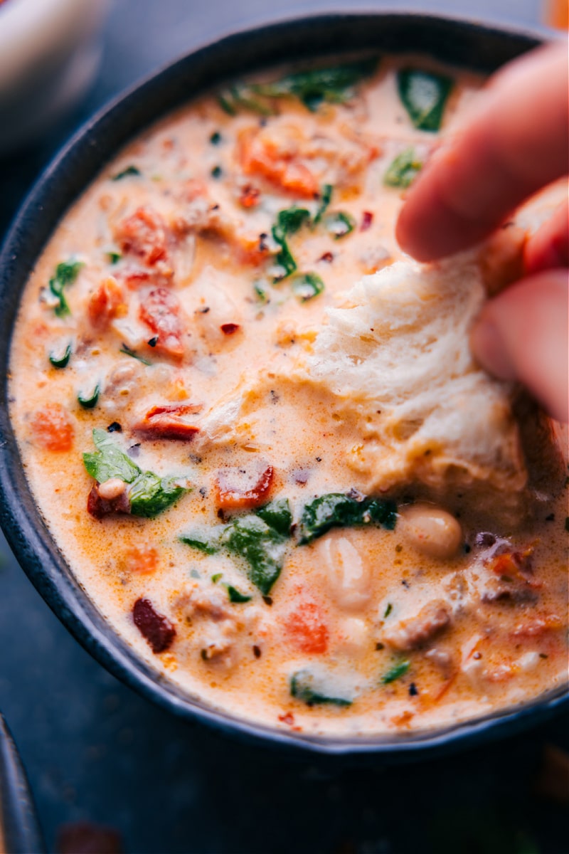 Tuscan Soup - Chelsea's Messy Apron