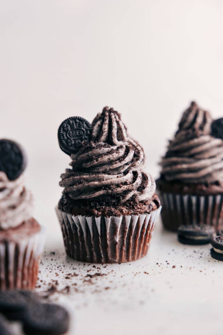 Oreo Frosting - Chelsea's Messy Apron