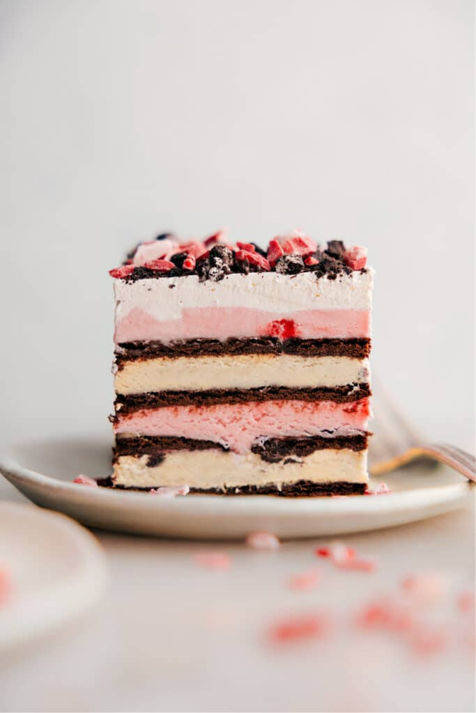 Three-Ingredient Peppermint Ice Cream Bars - Chelsea's Messy Apron