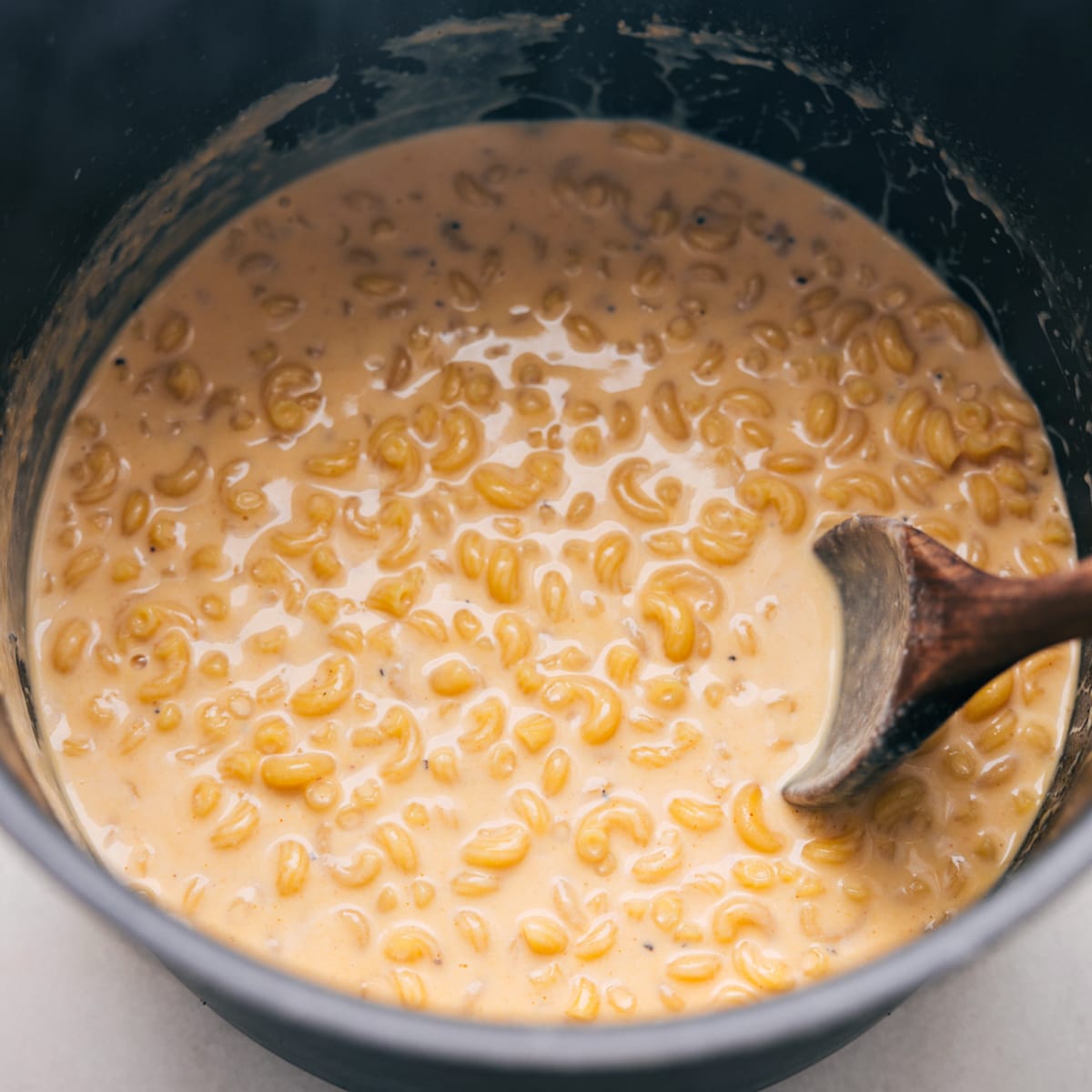 One Pot Mac And Cheese Recipe - Chelsea's Messy Apron